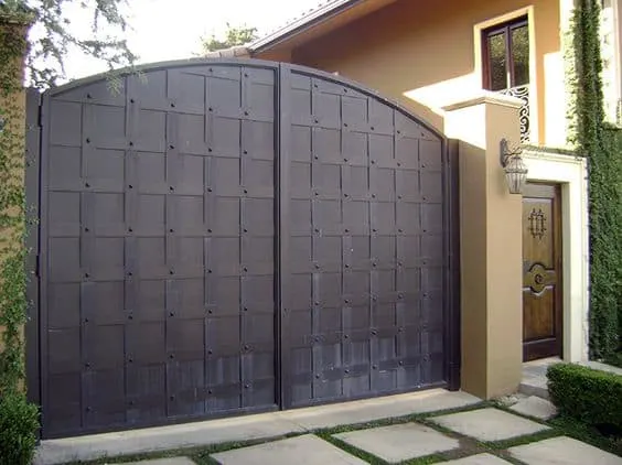The Best Driveway Gate Ideas and Inspiration That You'll Love! ⋆